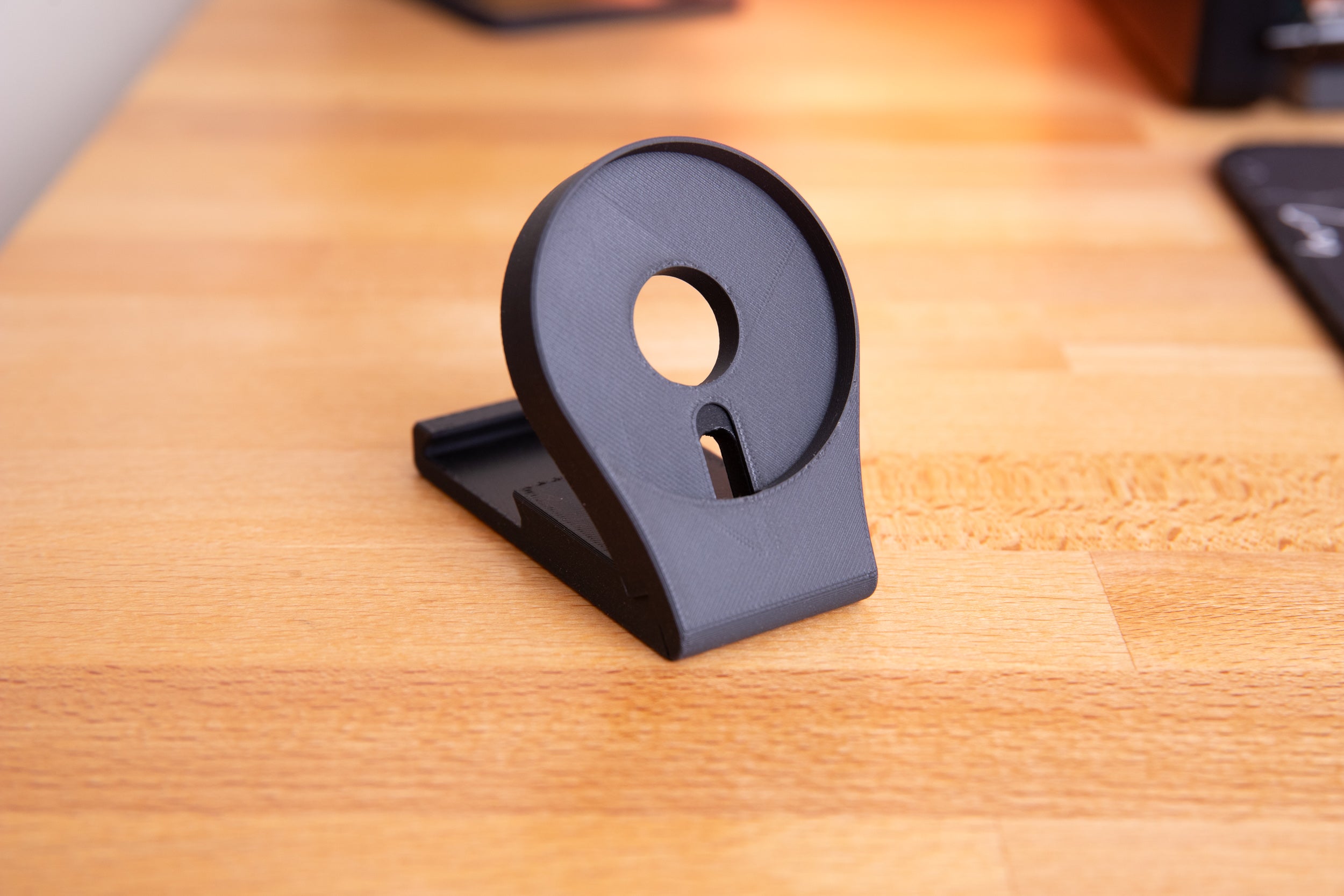 MagSafe Mount for DeskRail – The Workspace Hero